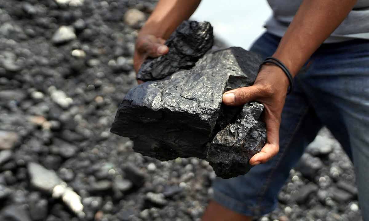 12 States sitting on 'low coal stock'