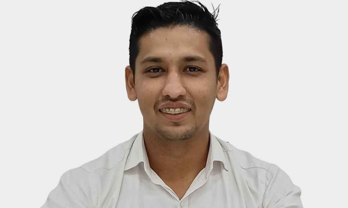 After losing father’s arm in train accident, engineer son develops ...