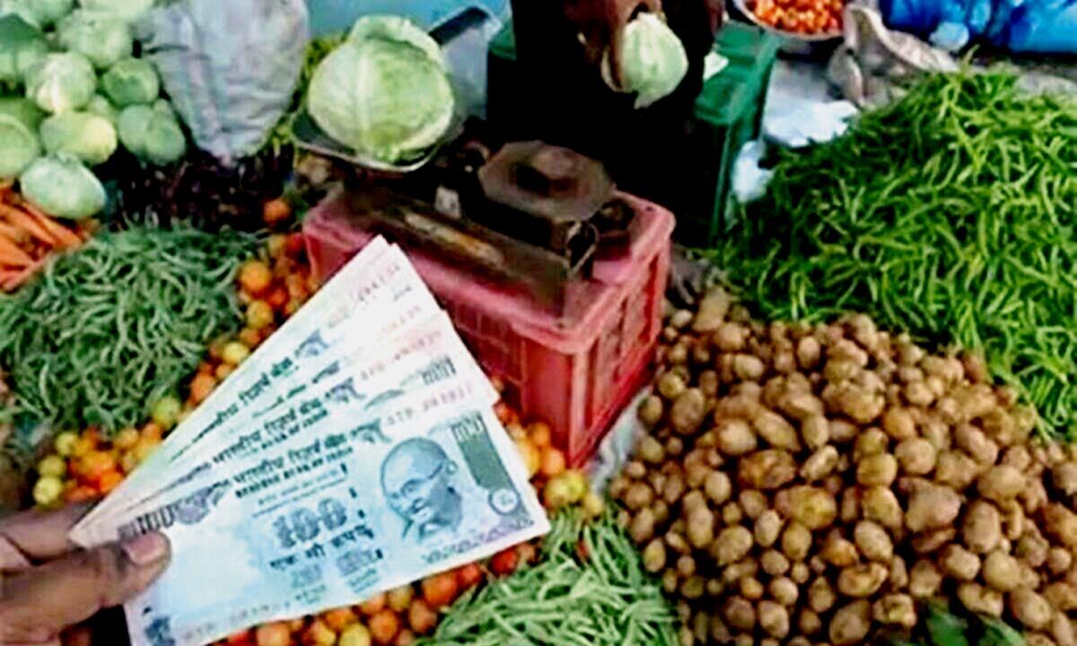 Retail inflation hits 3-mth high