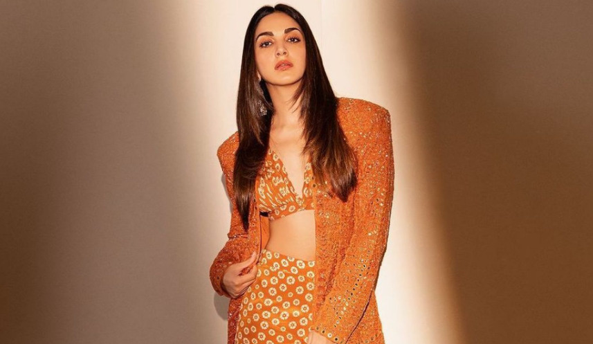 Kiara Advani Effortlessly Sizzles in a Tangerine Arpita Mehta Gharara Set with Stylish Jacket!