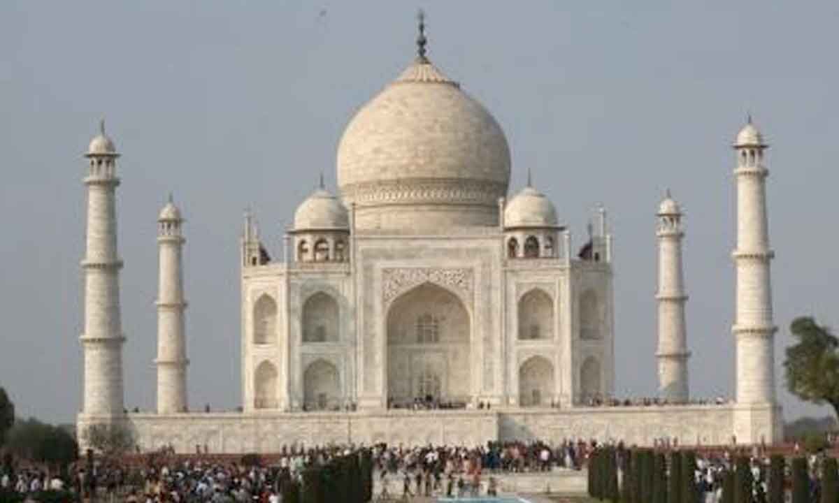 Gloomy World Tourism Day in Taj city Agra