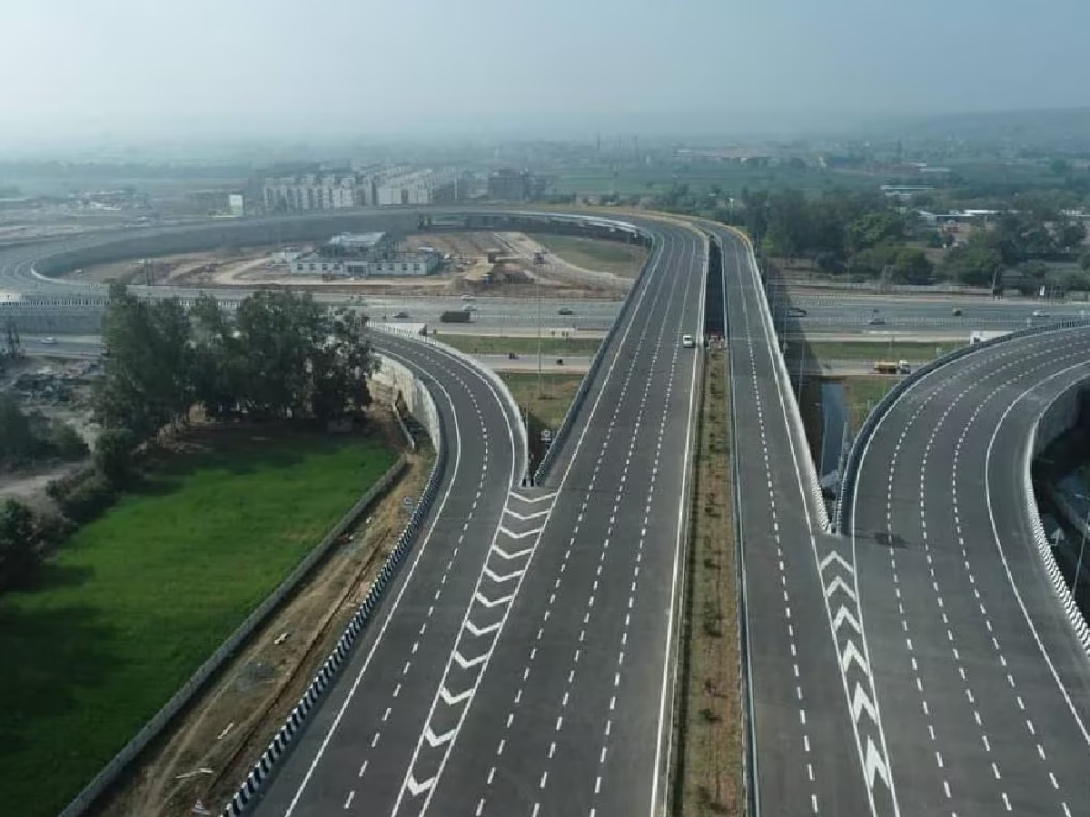 MoRTH aims to eliminate less than two-lane NHs, to construct record 13,813 km of highways in FY24