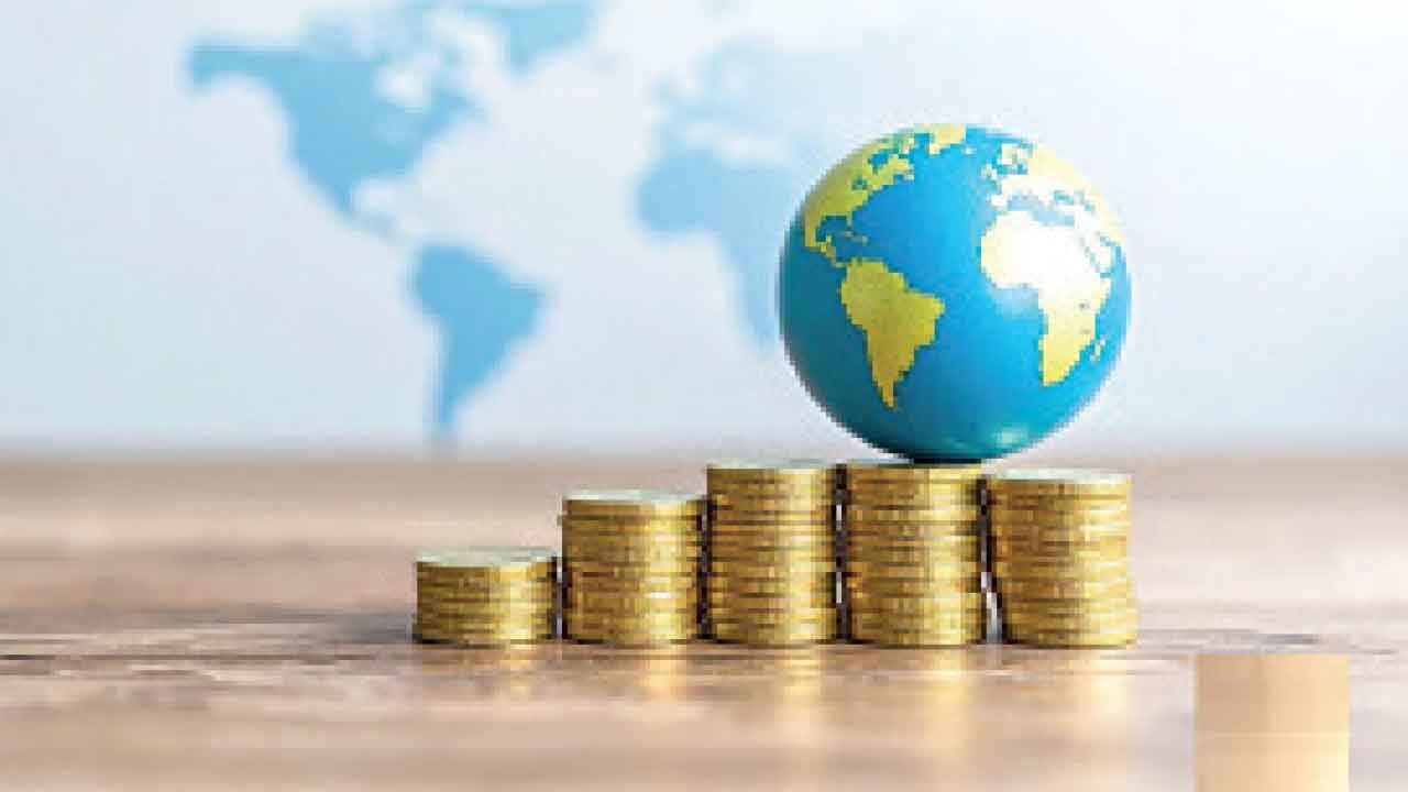 World shares mostly gain amid soaring oil prices